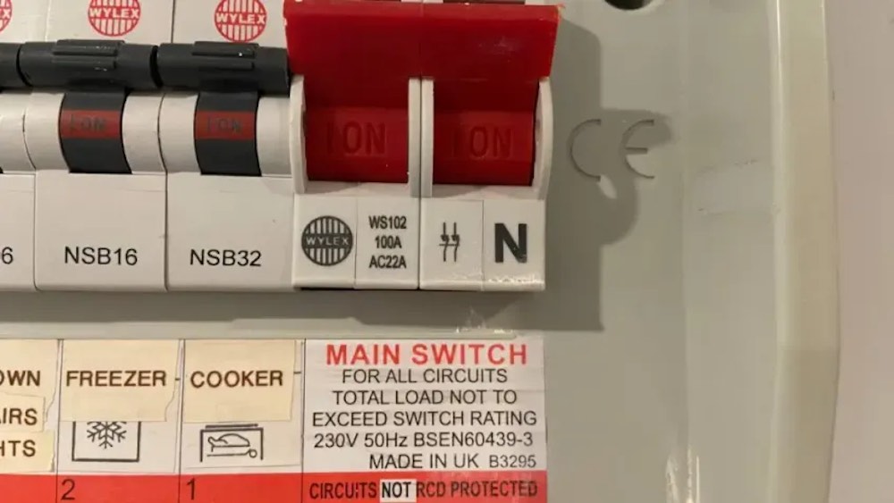 Switchboard Maintenance: A Full Guide - electricgs.com